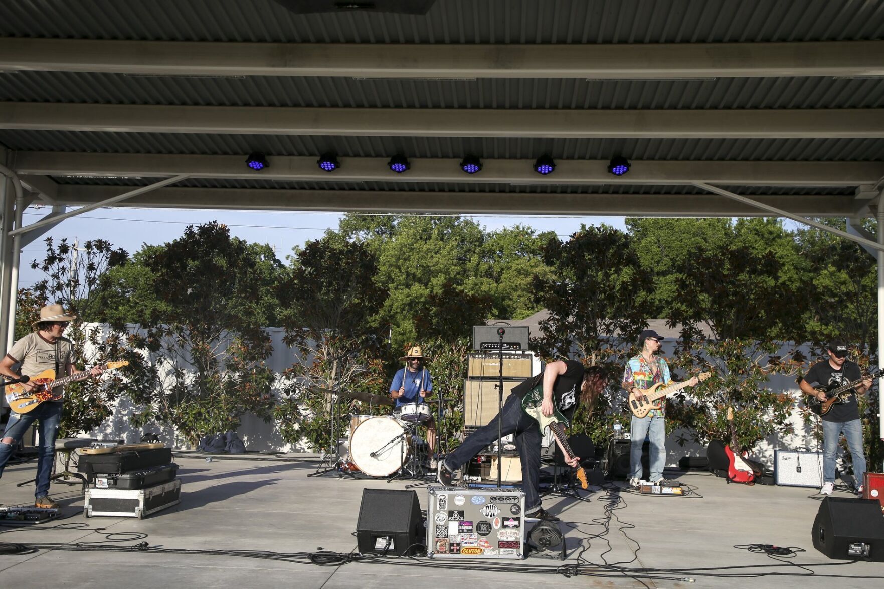 Paul Benjaman Band: Artist draws on Tulsa Sound pioneers, makes each ...