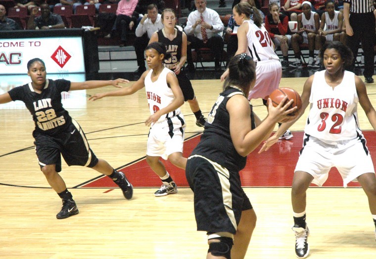 Lady Sandites top Union, host regional