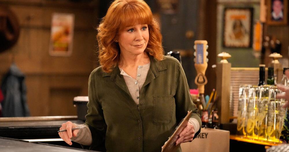 Reba McEntire back on 'The Voice,' back at 'Happy's Place'