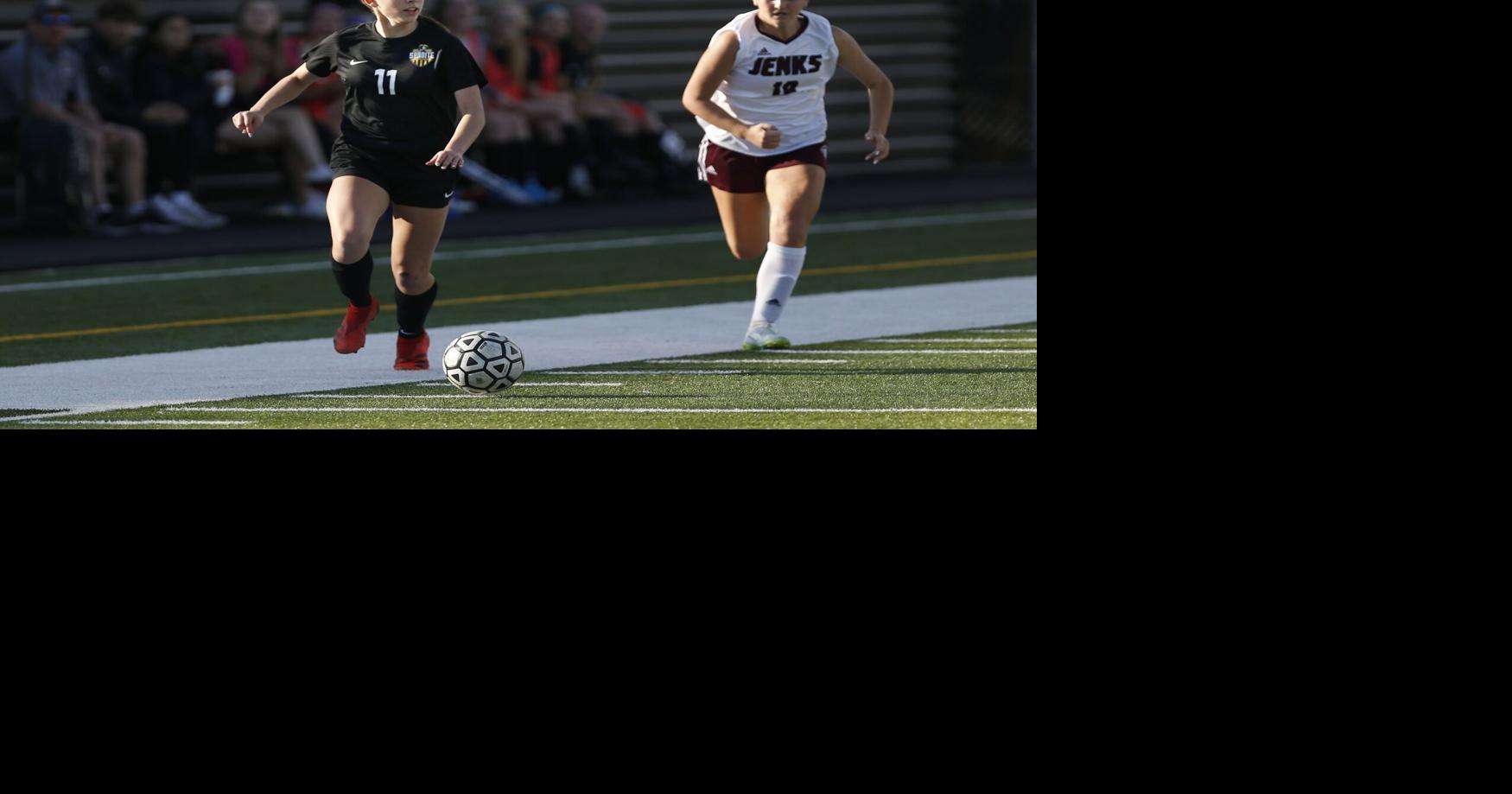 Sandites' soccer teams go in opposite directions