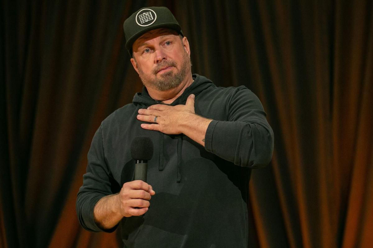 Garth Brooks-hosted 'Artist to Artist' series debuts with Lainey Wilson ...