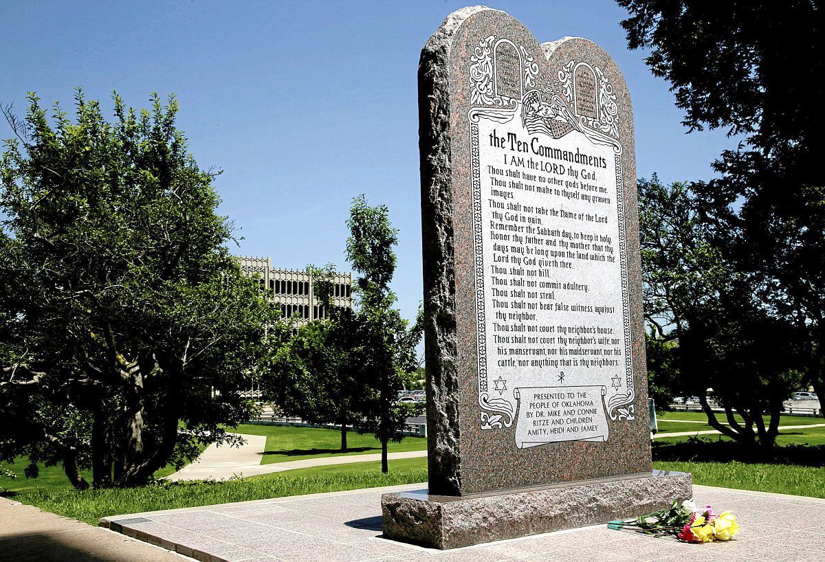 Oklahoma AG Scott Pruitt continues fight over Ten Commandments