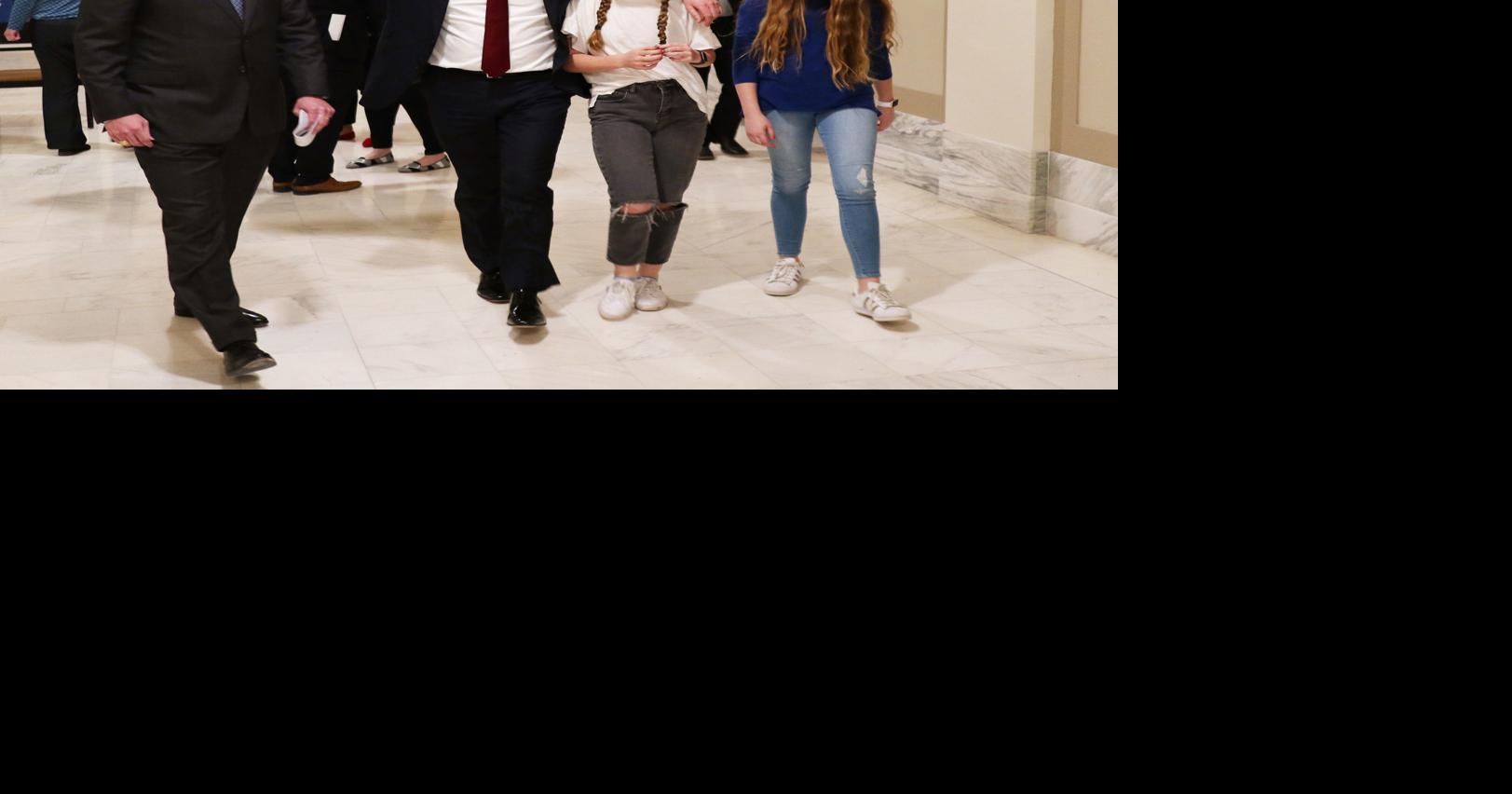 Letter to the Editor: Gov. Kevin Stitt shows no sense in restaurant ...