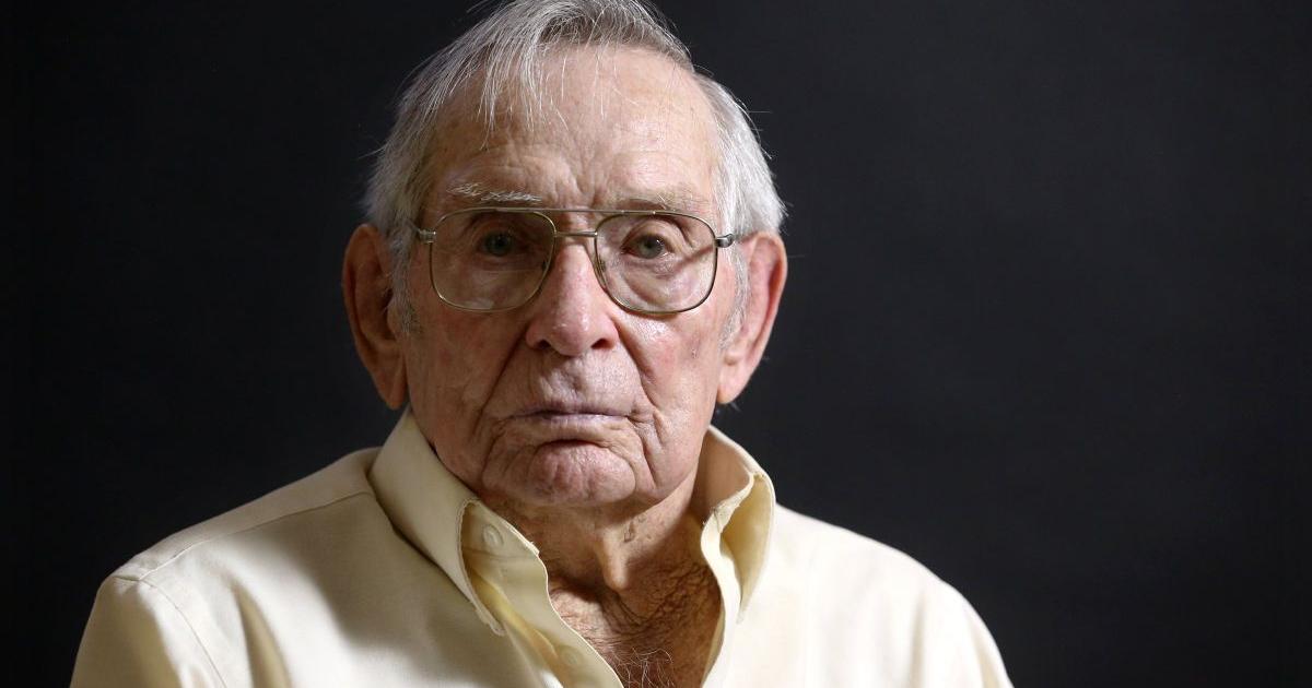 Tim Stanley: Tulsa D-Day veteran, 'first man on Omaha Beach,' talks ...