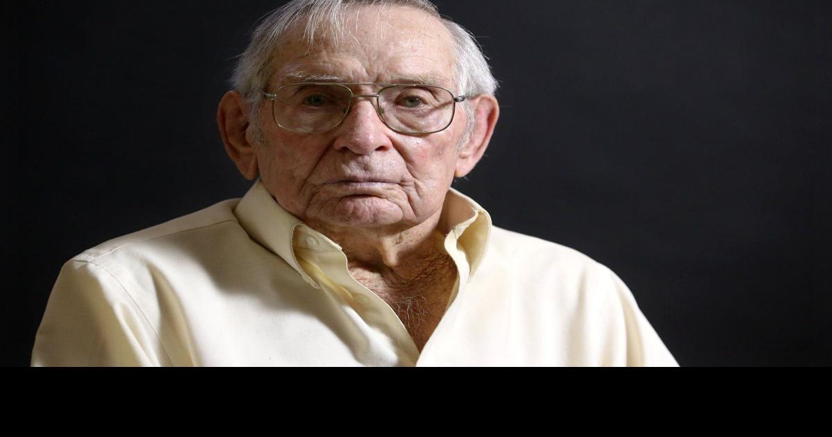 Tim Stanley: Tulsa D-Day veteran, 'first man on Omaha Beach,' talks ...