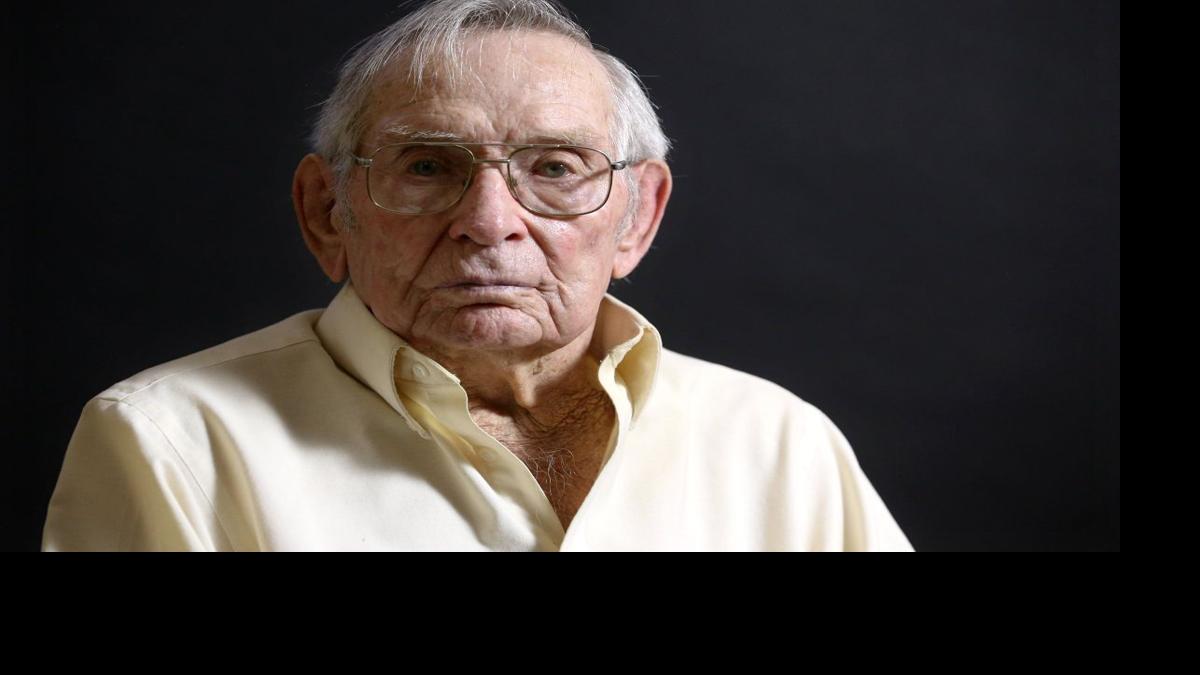 Tim Stanley: Tulsa D-Day veteran, 'first man on Omaha Beach,' talks ...