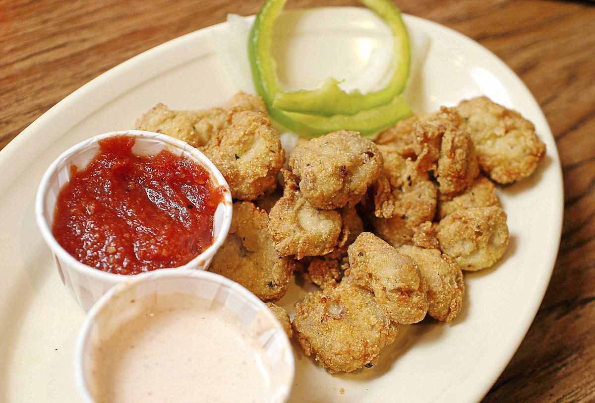 Route 66 landmark Clanton's Cafe in Vinita is for sale