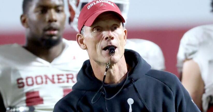 OU football's offense defeats its defense in 2024 spring game | Eric ...