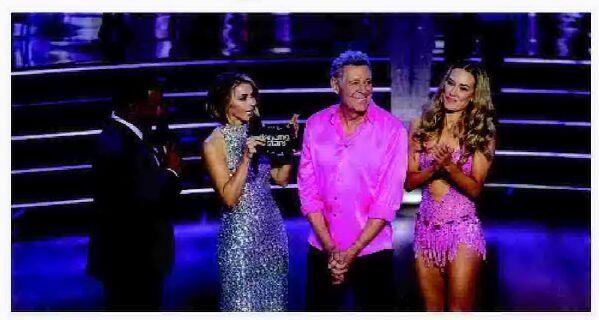 Barry Williams Dedicates Performance To Wife