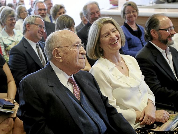 Longtime Tulsa oilman and philanthropist Henry Zarrow dies