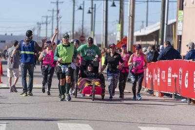 Route 66 Marathon notebook: Perseverance, family help defending champ ...