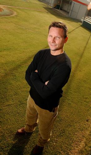 Mike Brumley, Union grad and ex-MLB infielder, dies at 61