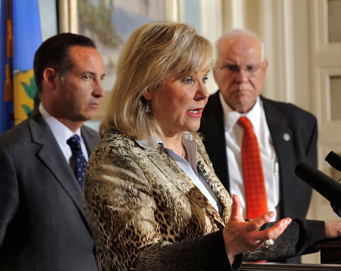 Fallin offers lawmakers suggestions to cut budget by nearly $1.3 billion