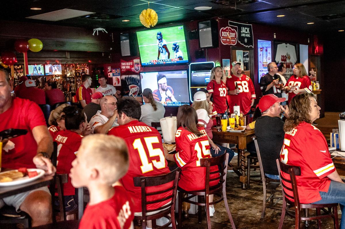 Chiefs fans: Here is where you can watch Sunday's Chiefs-Titans game in ...