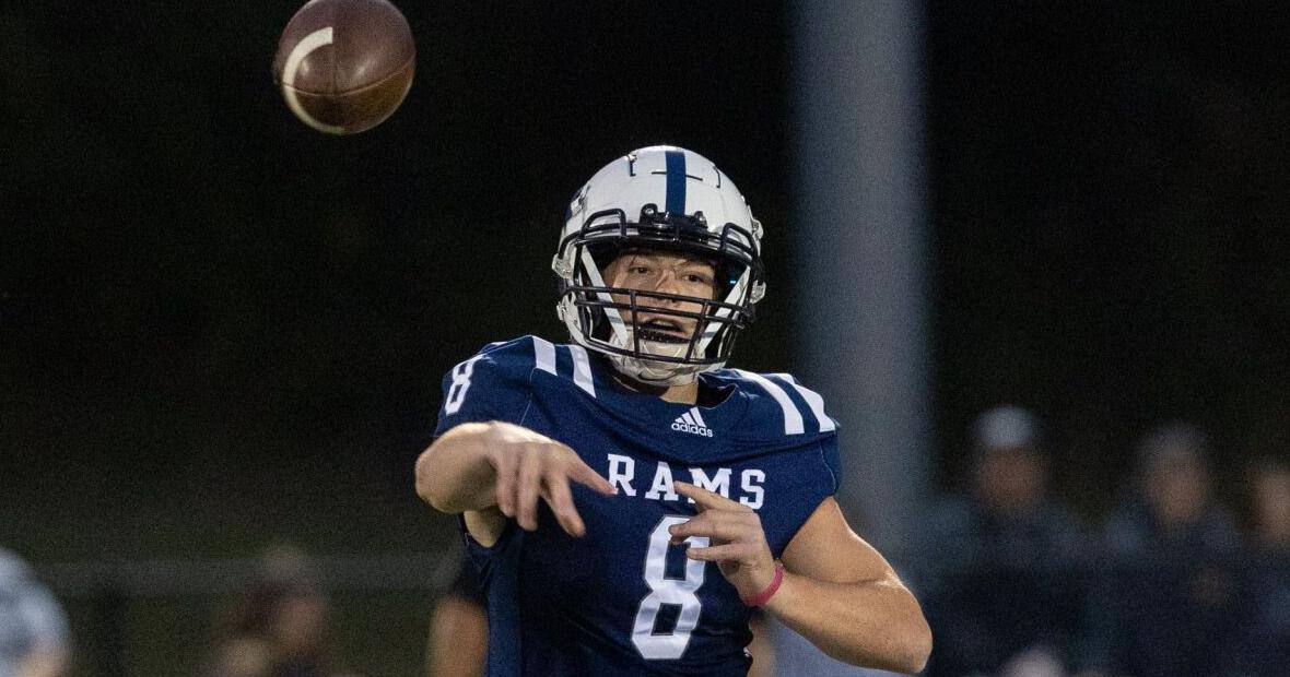 Johnmark Roller's late TD pass lifts Regent past Ringling