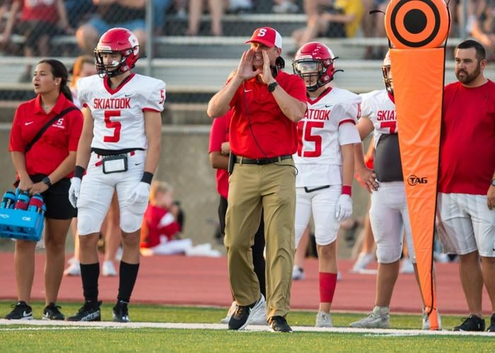 Colton Sutton, Skiatook rumble past Hale, 47-13