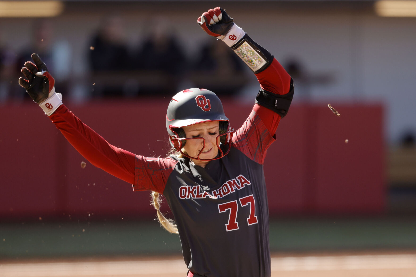 Sydney Barker, Audrey Lowry blossoming for OU softball