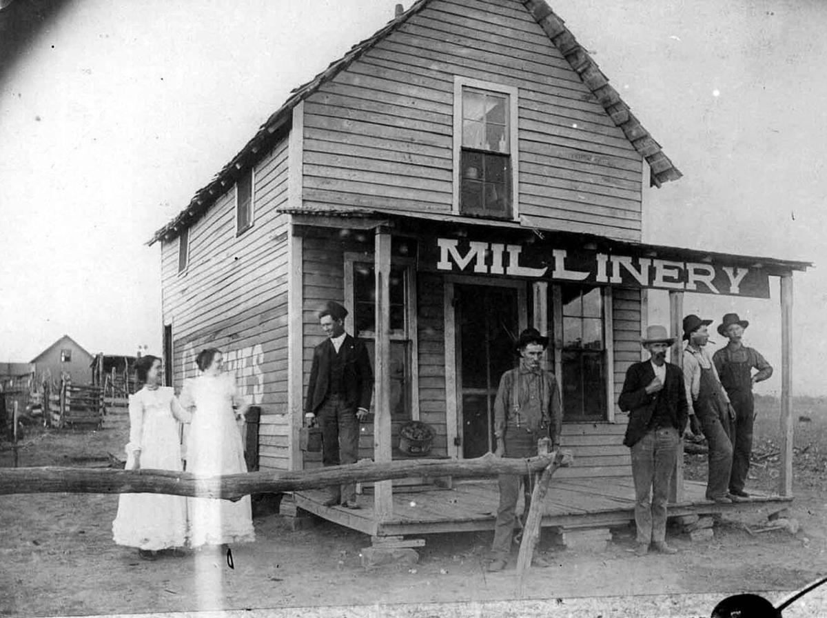 A century of work attire in photos: How pilots, nurses, politicians and ...