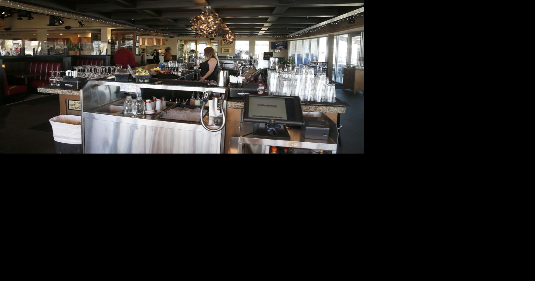 Review: Waterfront Grill remains as inviting as always on 10th anniversary