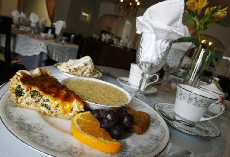 REVIEW: Owasso tea house impresses