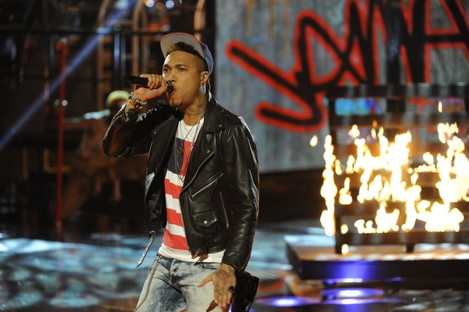 Pip goes home, Jamar Rogers advances on 'The Voice'