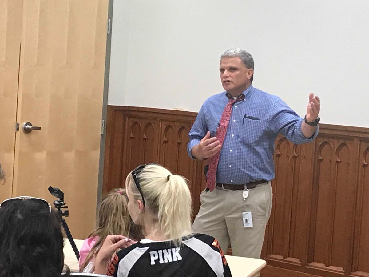 Tulsa's lead homicide detective advocates building better police ...