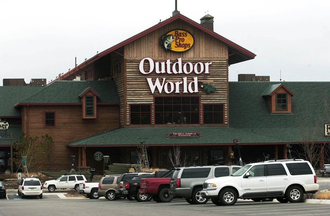 Bass Pro turns into Santa's Wonderland