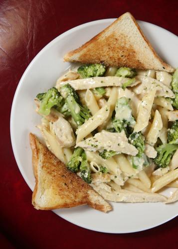 Review: Lilly's Diner is bright, new dining choice in Catoosa