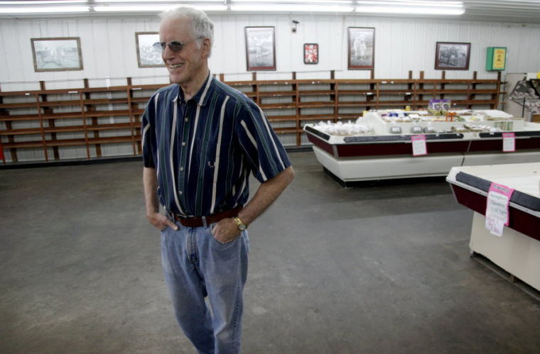 Customers say goodbye to Bixby's Conrad Farms