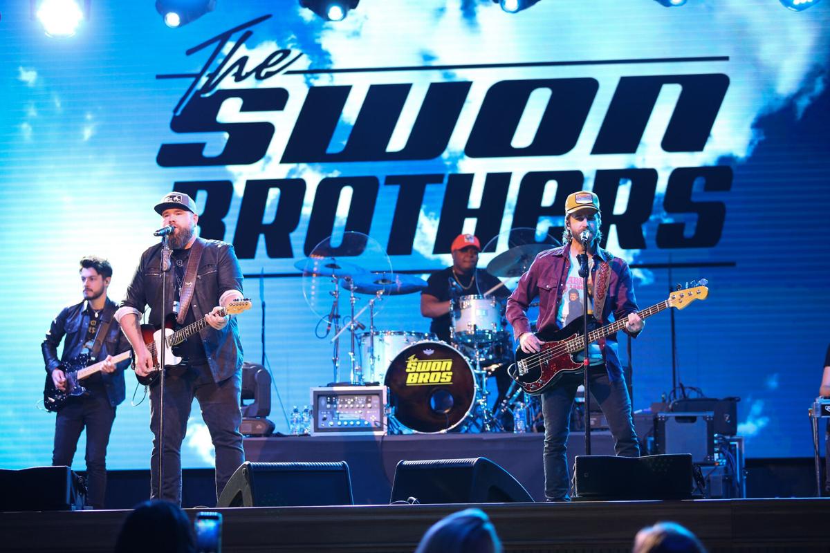 Swon Brothers to have holiday concert in Muskogee