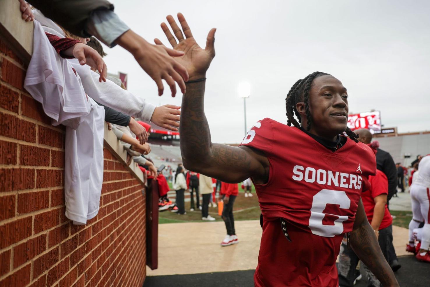 Deion Burks shines in Sooners' spring game, shows potential as ...