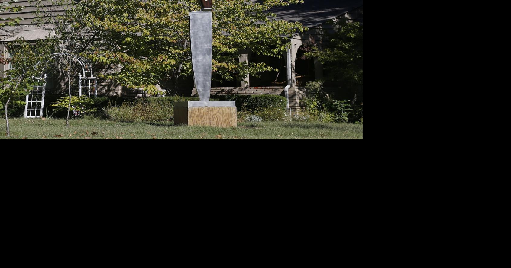 City nixes violation after giant chef's knife creates stir in upscale ...