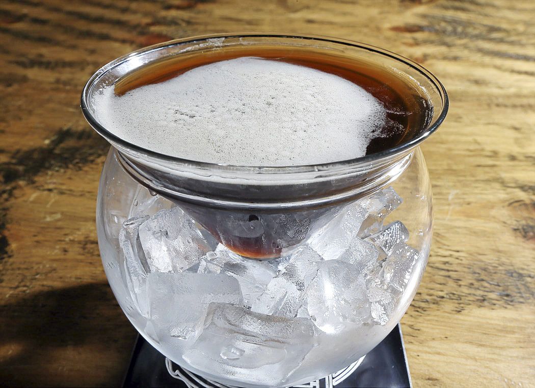 Photo Gallery: Inner Circle Vodka Bar Serving Drinks, Star Wars Style ...