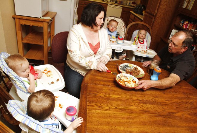 Mothers of multiples bring order to big-family life