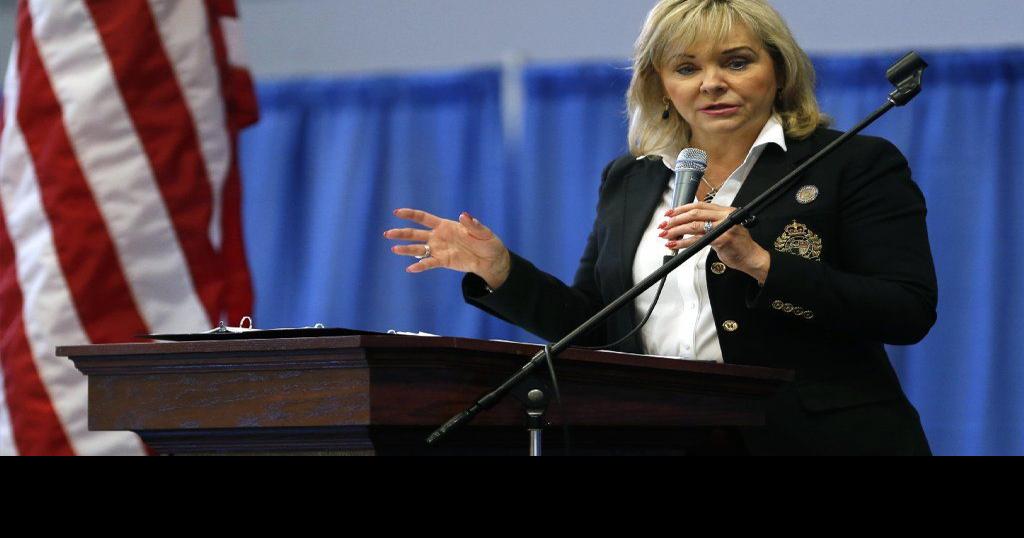 Gov. Mary Fallin calls on president to suspend resettlement of Syrian ...