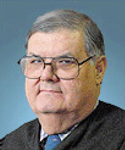 Judge Mike Norman orders $1,000 minimum on felony fines, memo shows