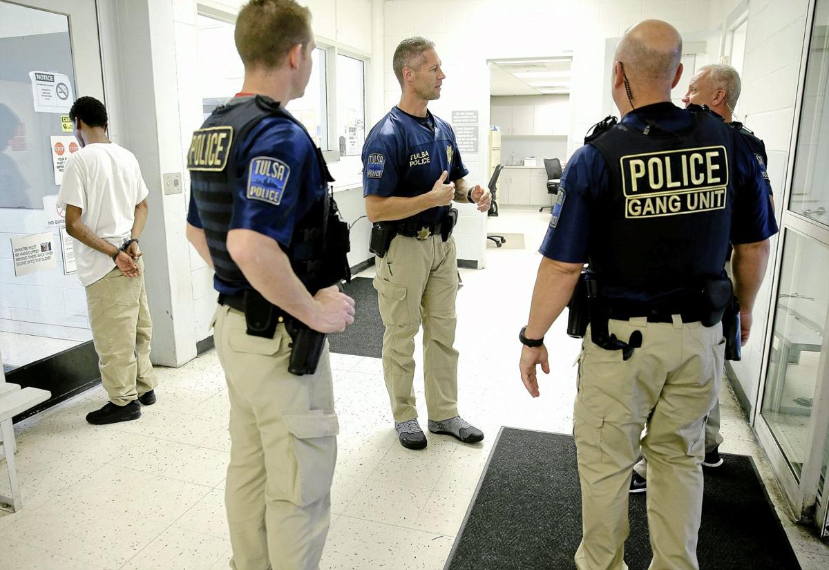 Photo gallery: TPD Gang Unit in action | Slideshows | tulsaworld.com