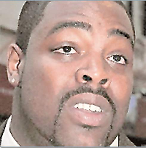 Dallas signs Tank Johnson