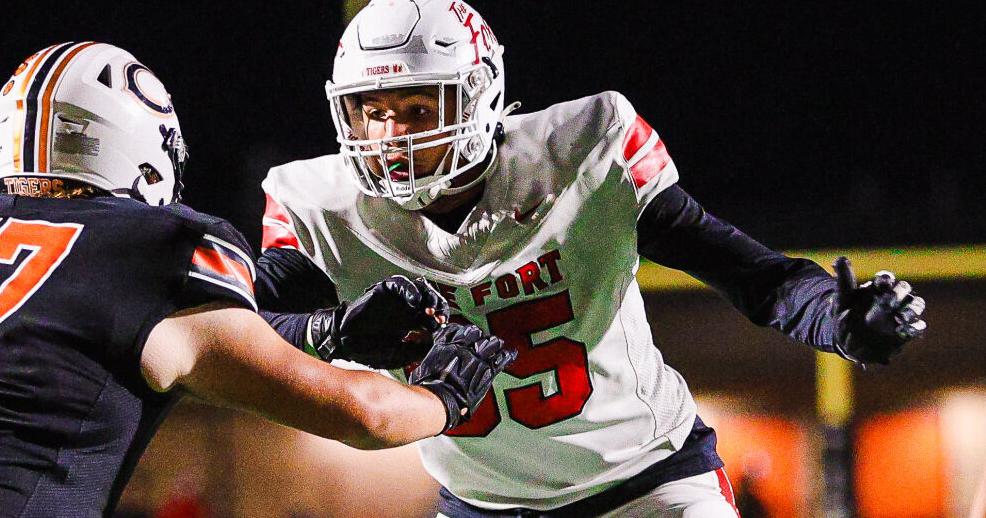 How Fort Gibson's Cooper Hackett has become a football star