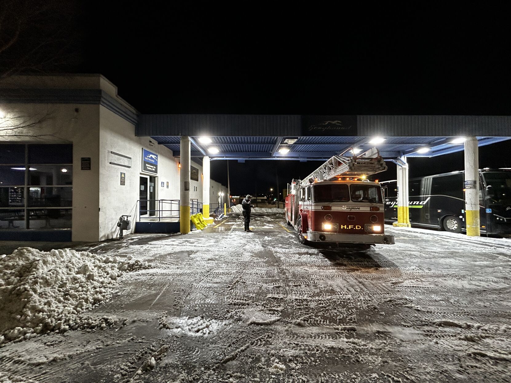 Tulsa man's fire truck delivers hope through winter storm