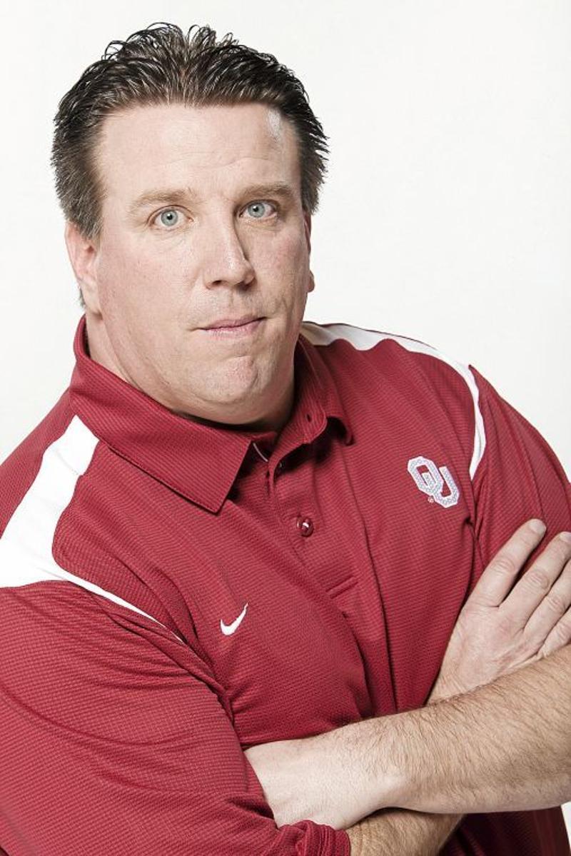 Mike Leach recruited current Oklahoma offensive line coach/co-offensive ...