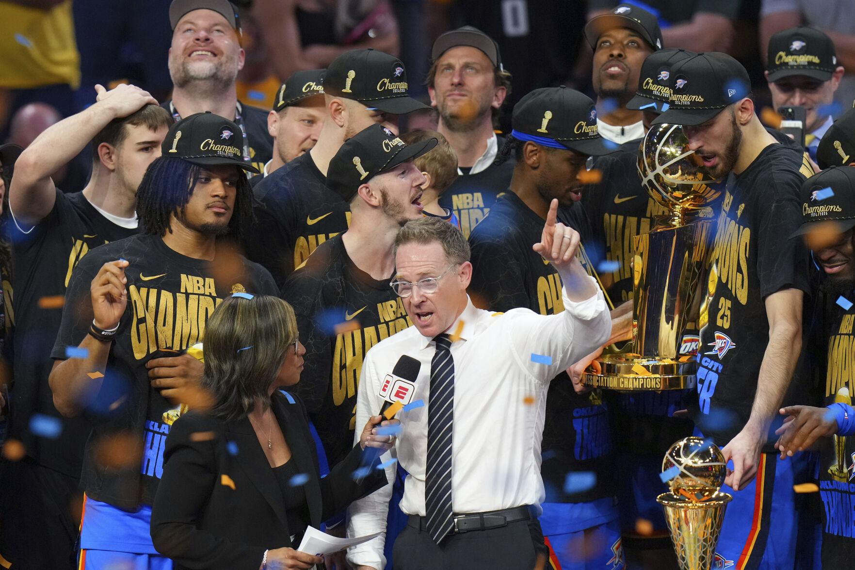 OKC Thunder: Sam Presti brings back title team roster