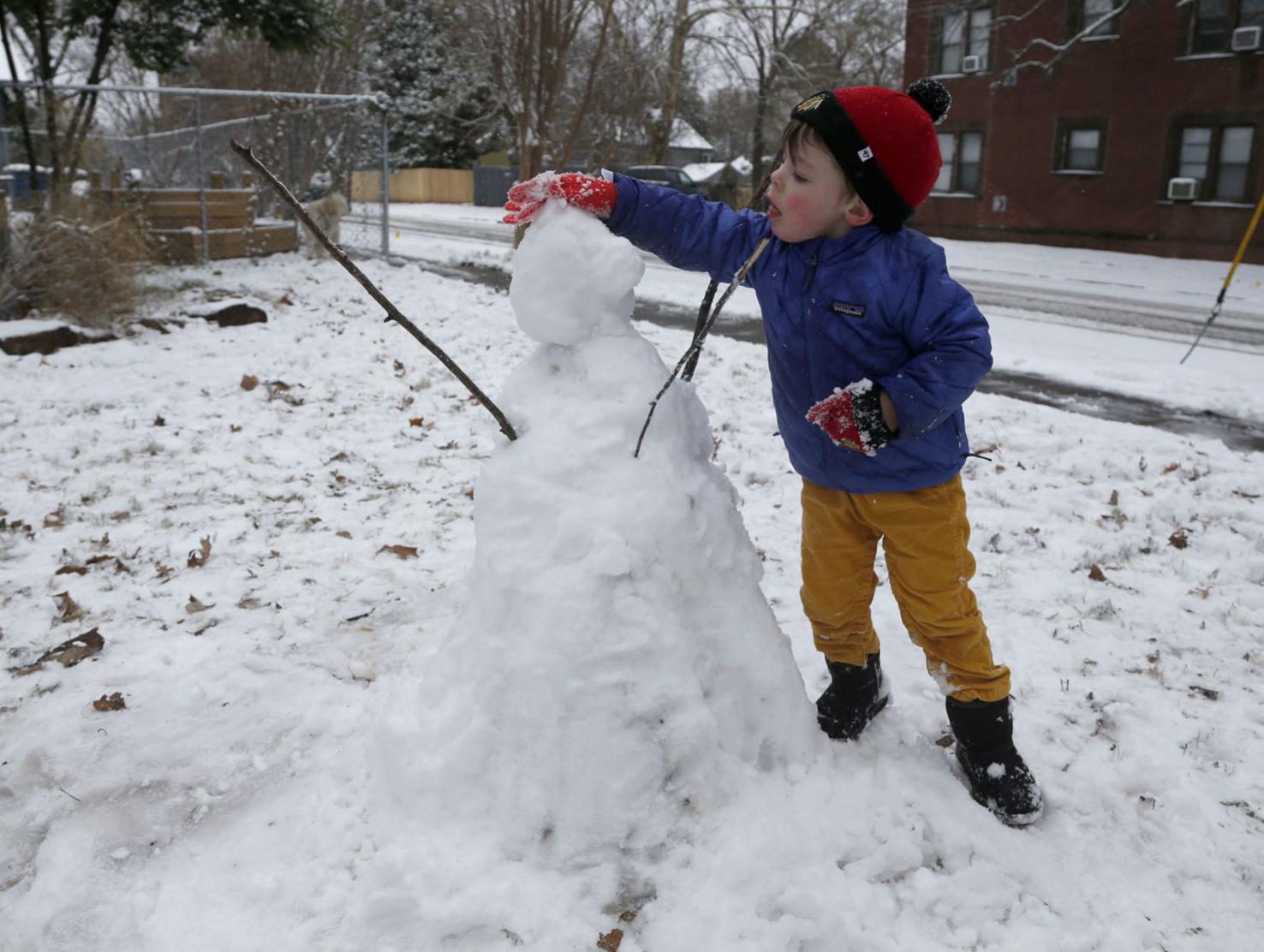 Gallery: Snow falls on Tulsa area, northeast Oklahoma