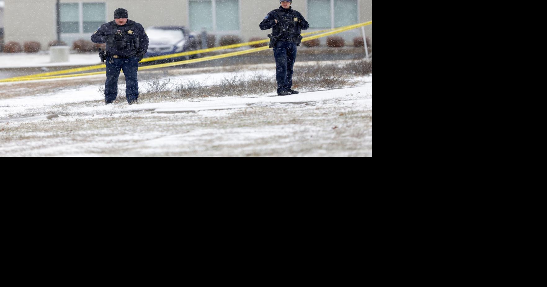 Tulsa police officer shoots knife-wielding man near mall