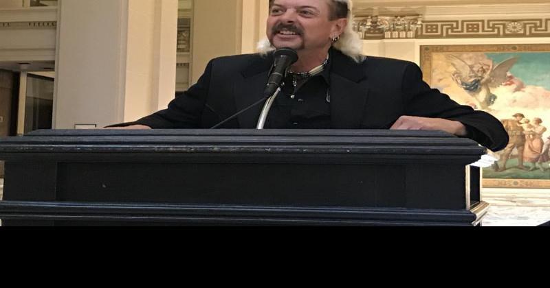 Husband of governor candidate 'Joe Exotic' didn't think gun would fire ...