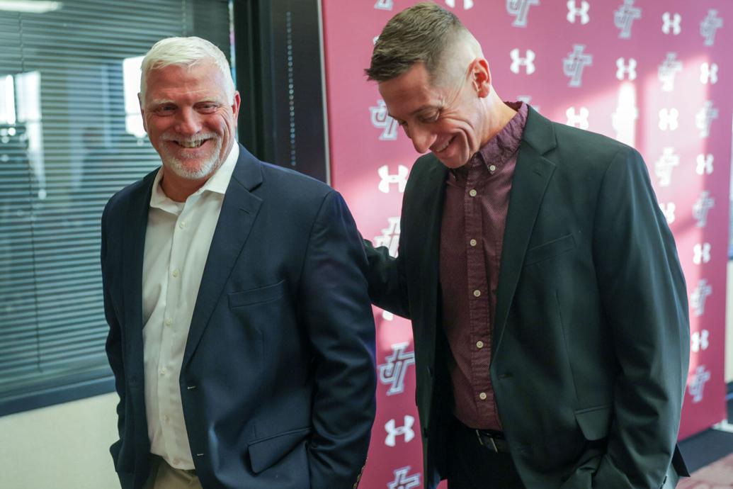 Jenks' Keith Riggs resigns; Adam Gaylor named new coach