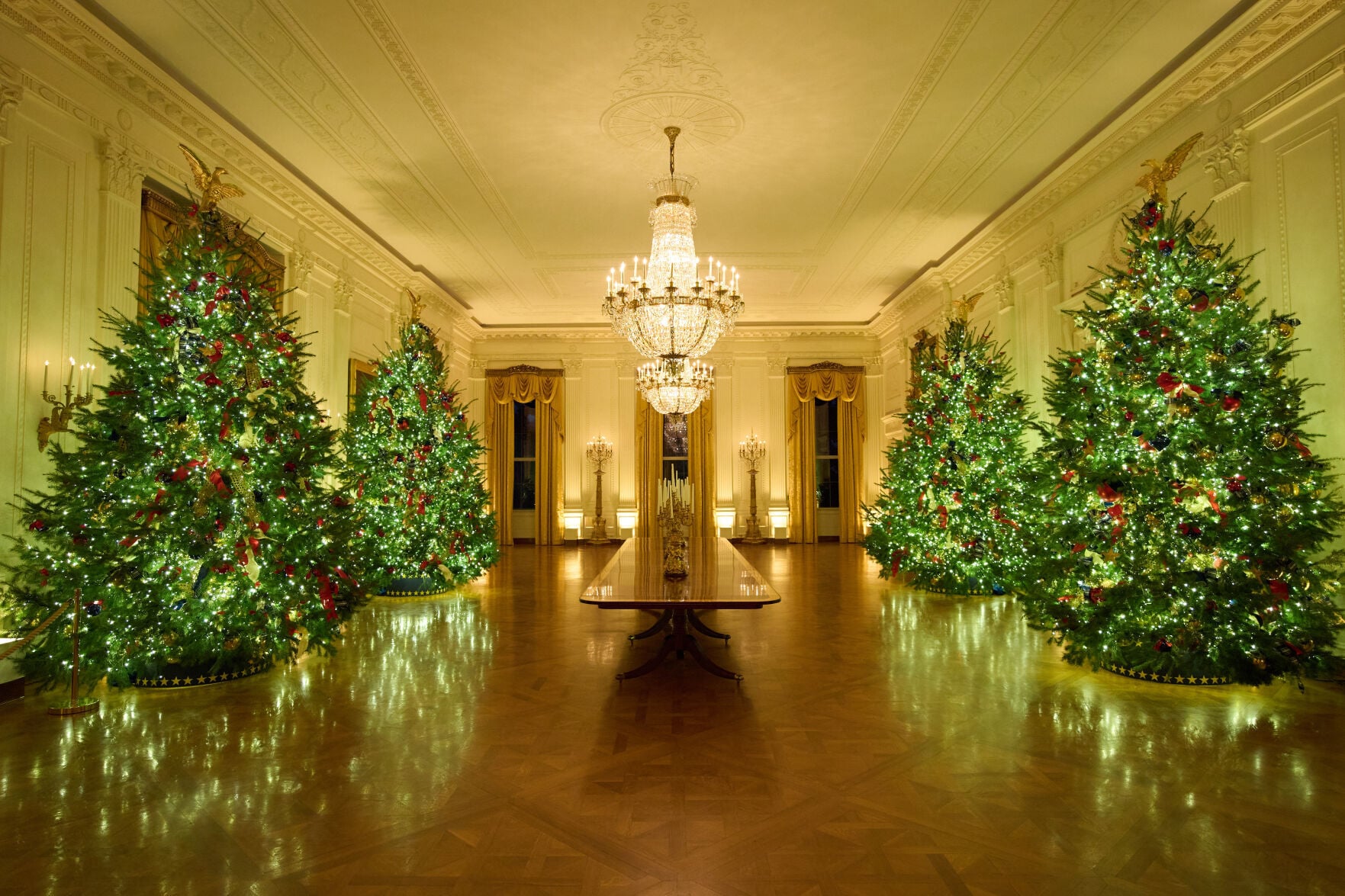 Photos: Melania Trump reveals 2025 White House holiday decorations
