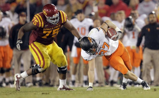 Former rugby star Elkins ready to lead OSU's defense