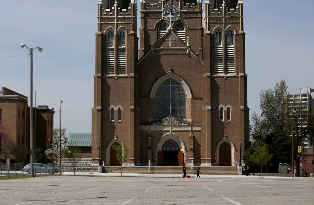 Oklahoma Catholic Sunday Masses to resume May 23-24, leaders say ...