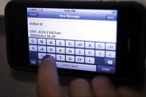Cherokee now included on iPhone keyboard